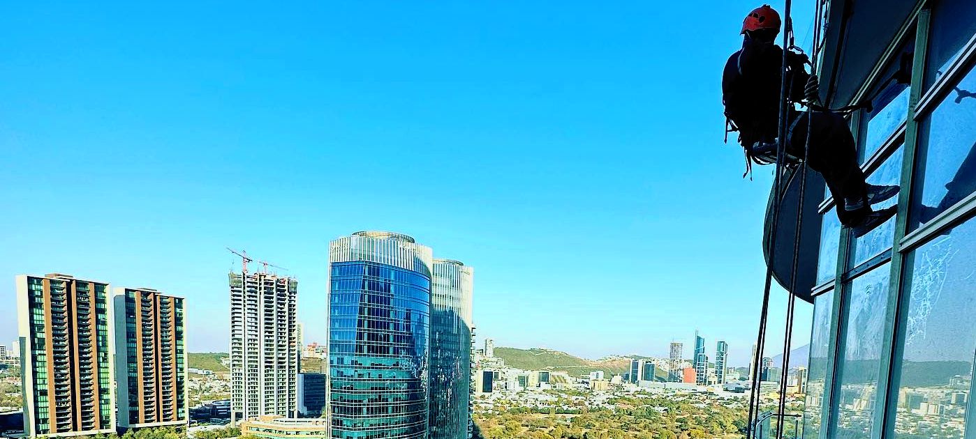 Height Solutions – Soluciones seguras para trabajos en alturas